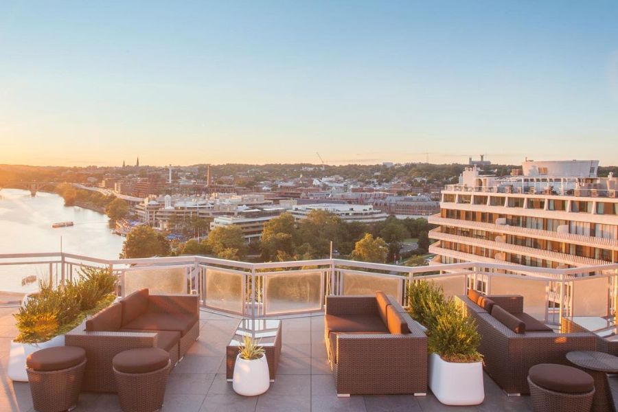 The Best Rooftop Bars & Restaurants in DC | Washington DC