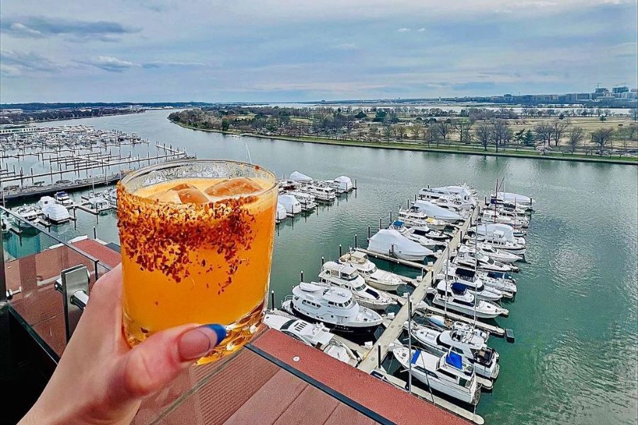 The Best Rooftop Bars & Restaurants in DC | Washington DC